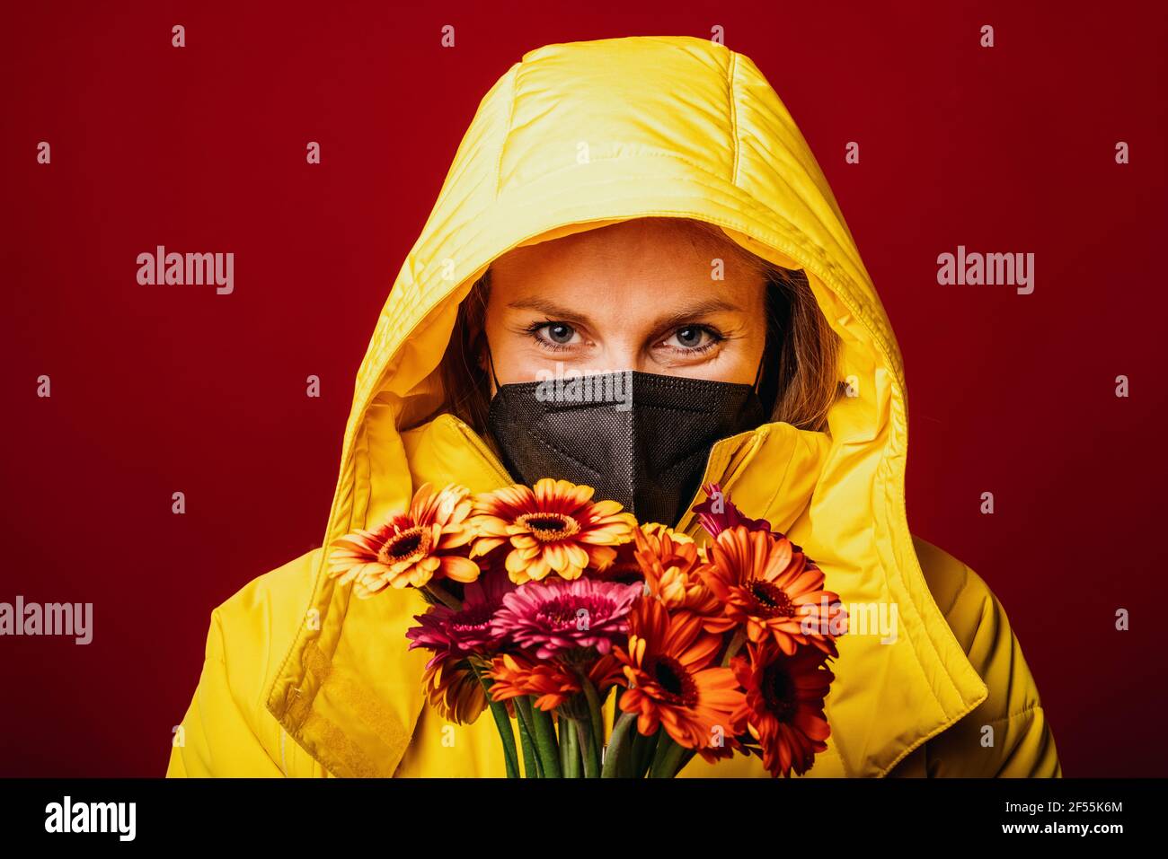 Hood mask hi-res stock photography and images - Alamy