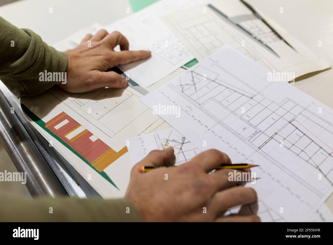 Carpenter workbench hi-res stock photography and images - Alamy