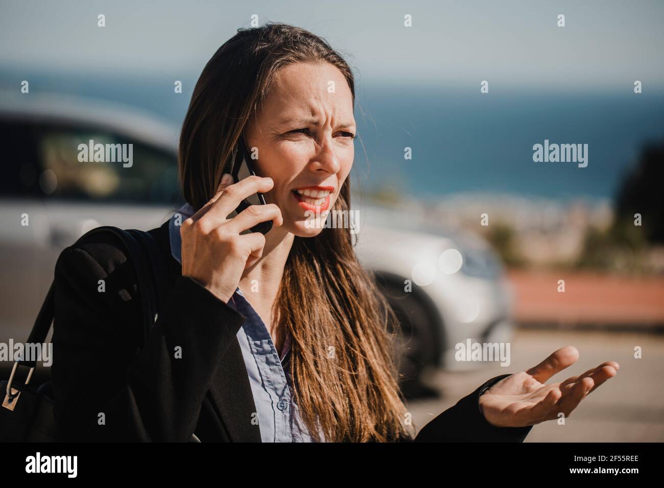 Angry talking hi-res stock photography and images - Alamy