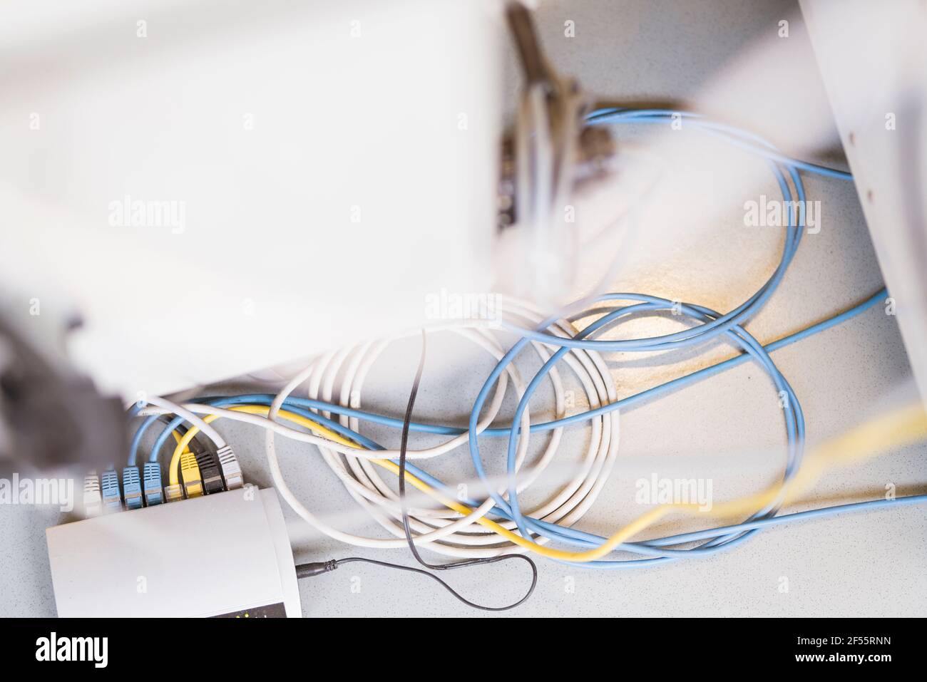 Cable to table hi-res stock photography and images - Alamy