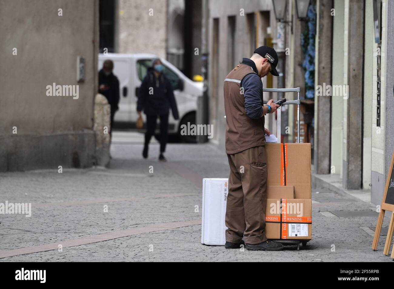 Munich, Deutschland. 23rd Mar, 2021. UPS parcel delivery company at ...