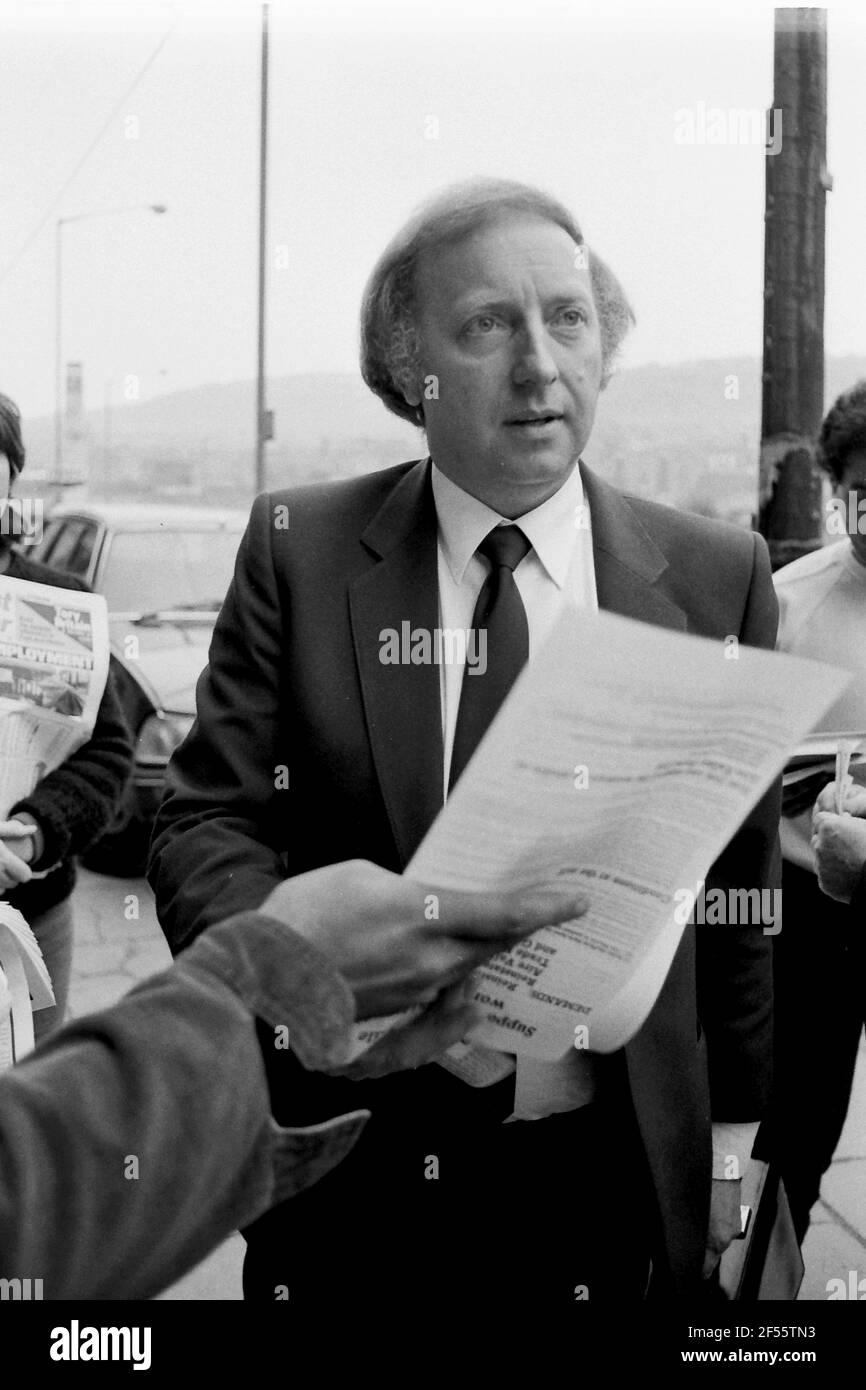 Arthur Scargill at CND meeting in Shipley in 1983 Stock Photo - Alamy