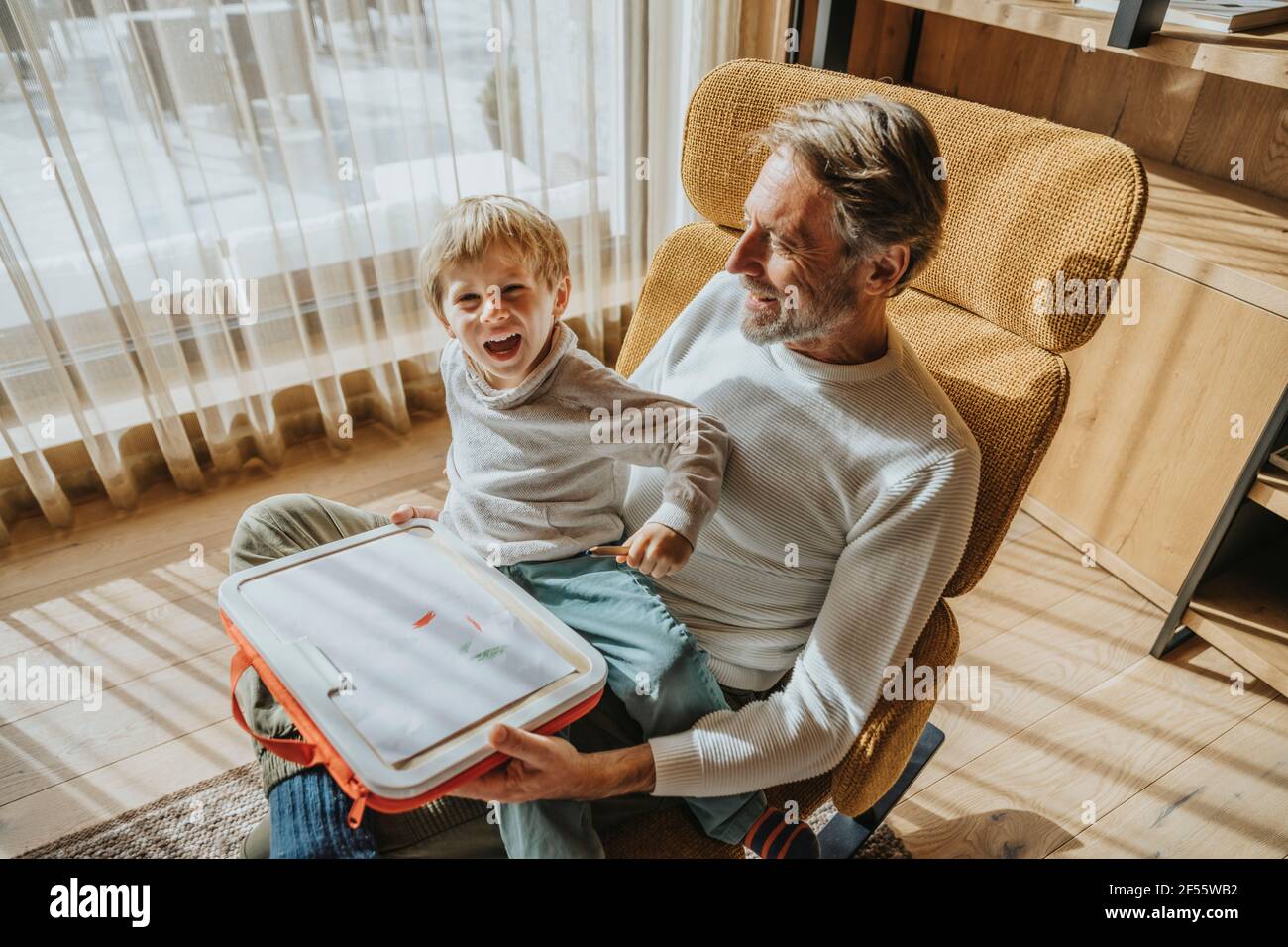 Lap drawing hi-res stock photography and images - Alamy