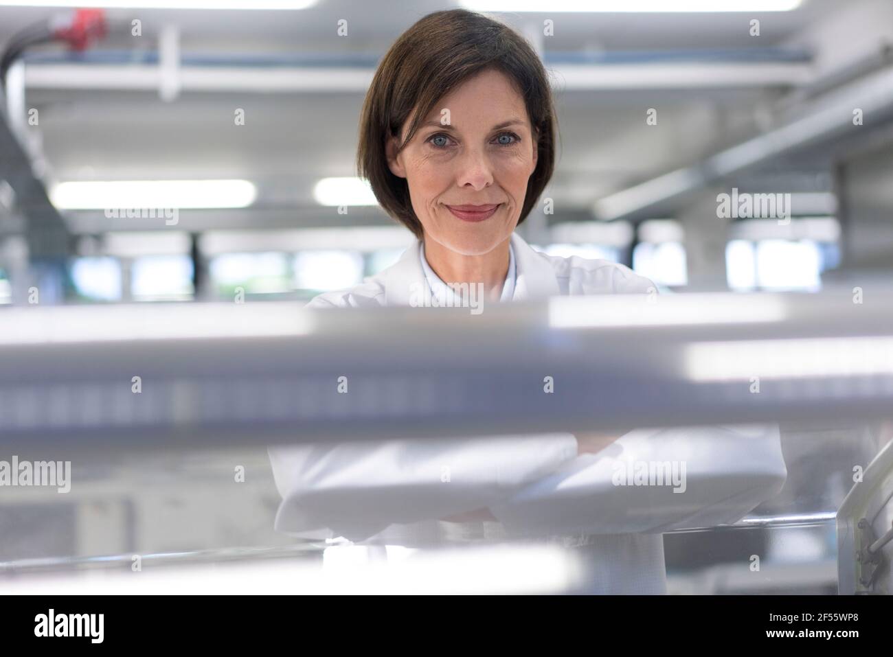Female scientist woman looking camera hi-res stock photography and ...