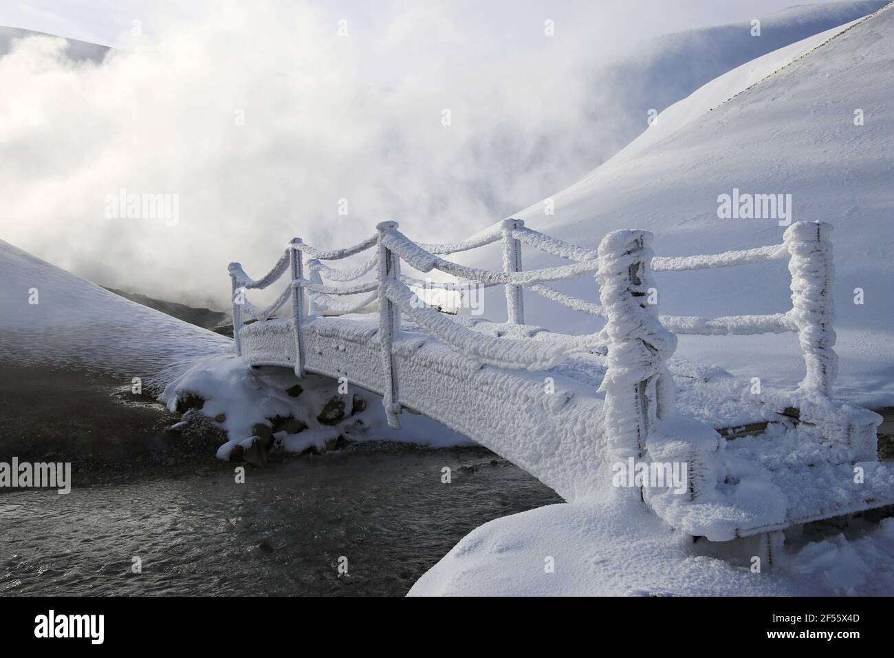 Frozen structures hi-res stock photography and images - Alamy