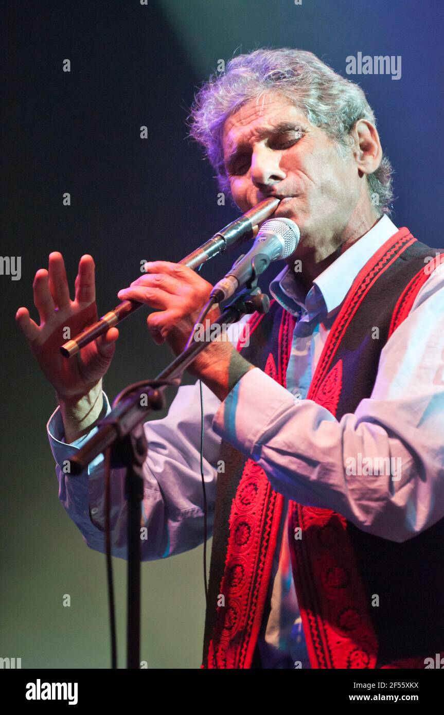 George falcaru flautist hi-res stock photography and images - Alamy