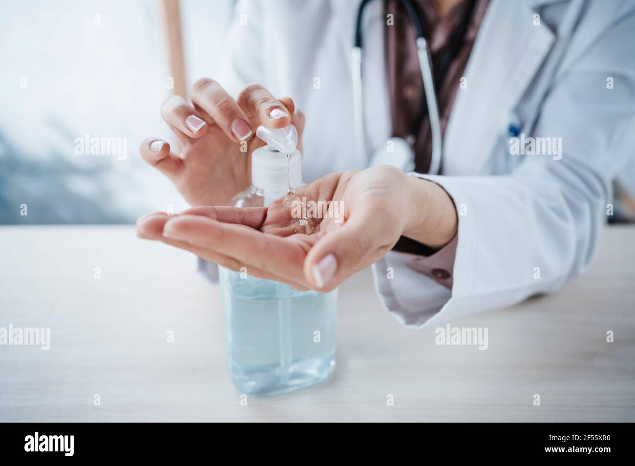 Alcohol gel hi-res stock photography and images - Alamy