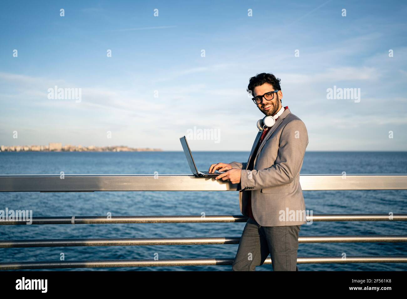 Professional laptop hi-res stock photography and images - Alamy