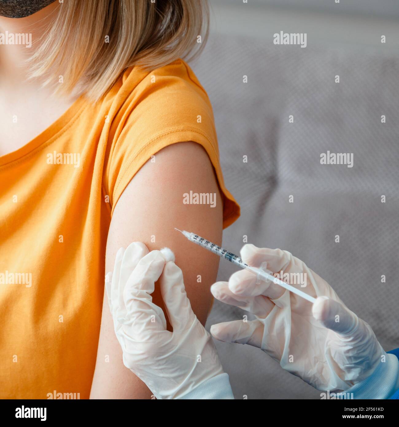 Woman getting vaccination prevent hi-res stock photography and images ...