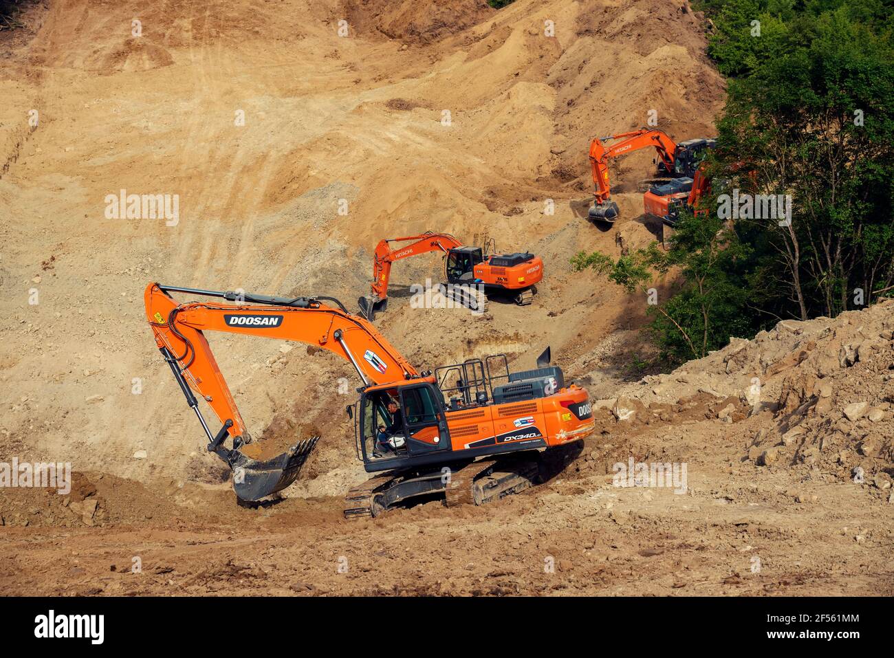 Excavation slope hi-res stock photography and images - Alamy