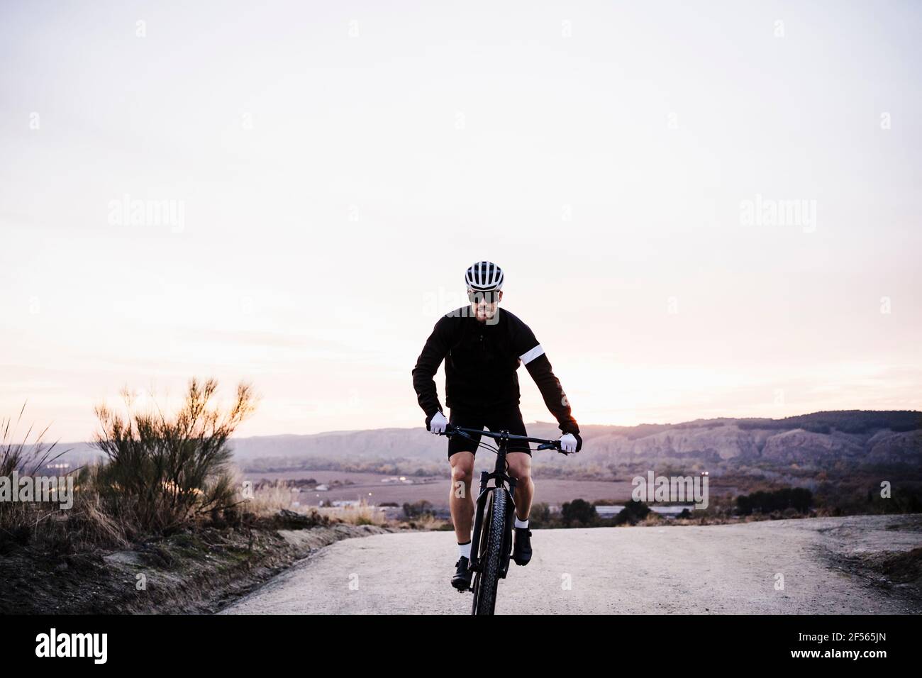 Riding the sky hi-res stock photography and images - Alamy