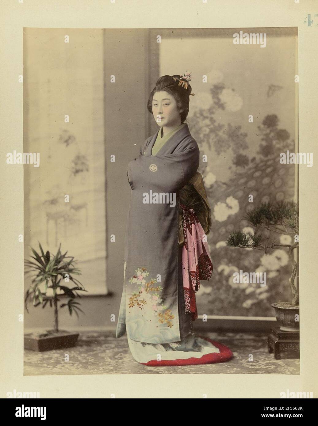Japanese Lady Stock Photo - Alamy