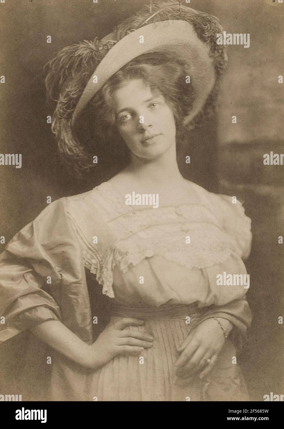 Maud allan hi-res stock photography and images - Alamy