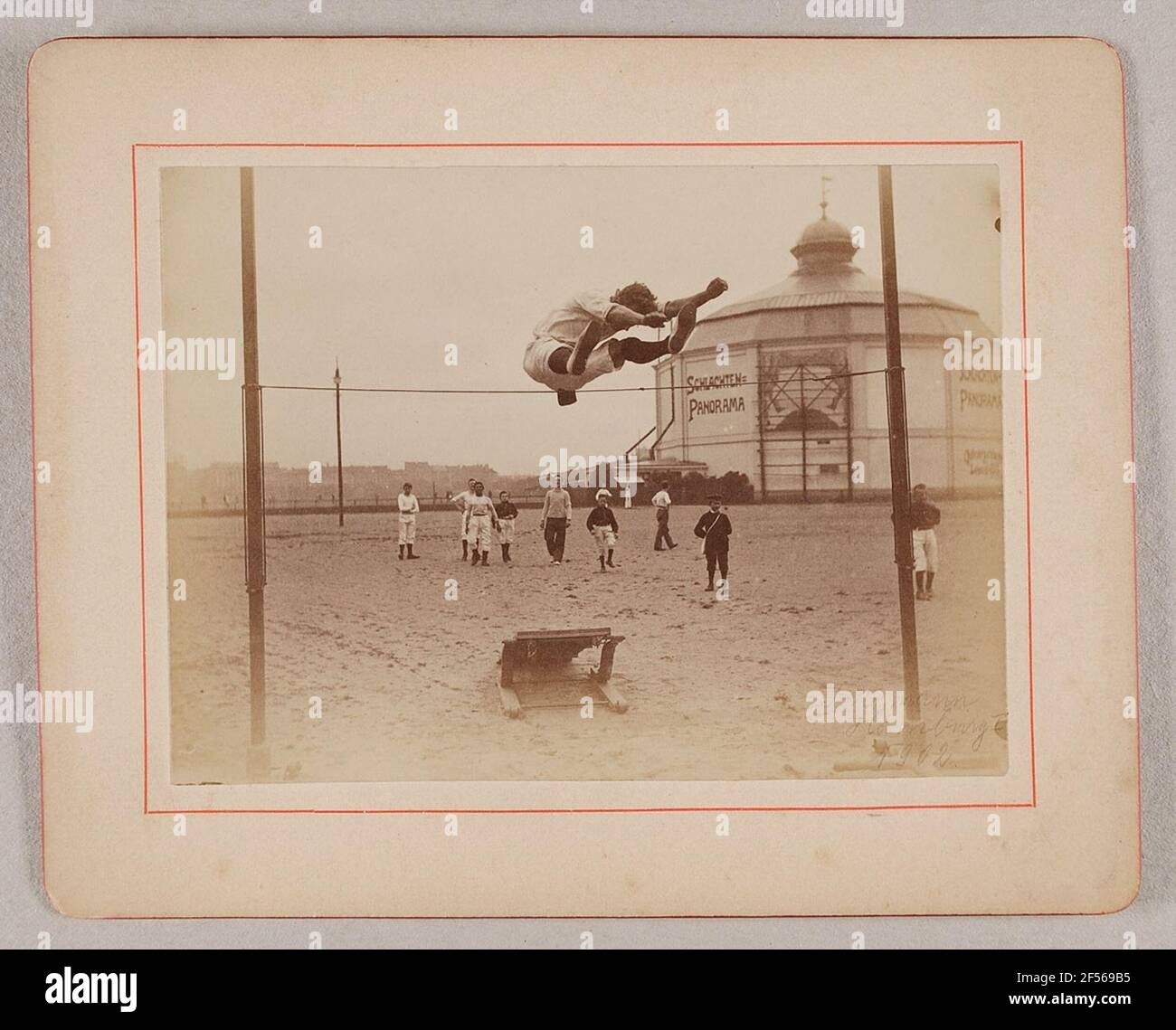 Olympic track and field discipline hi-res stock photography and images ...