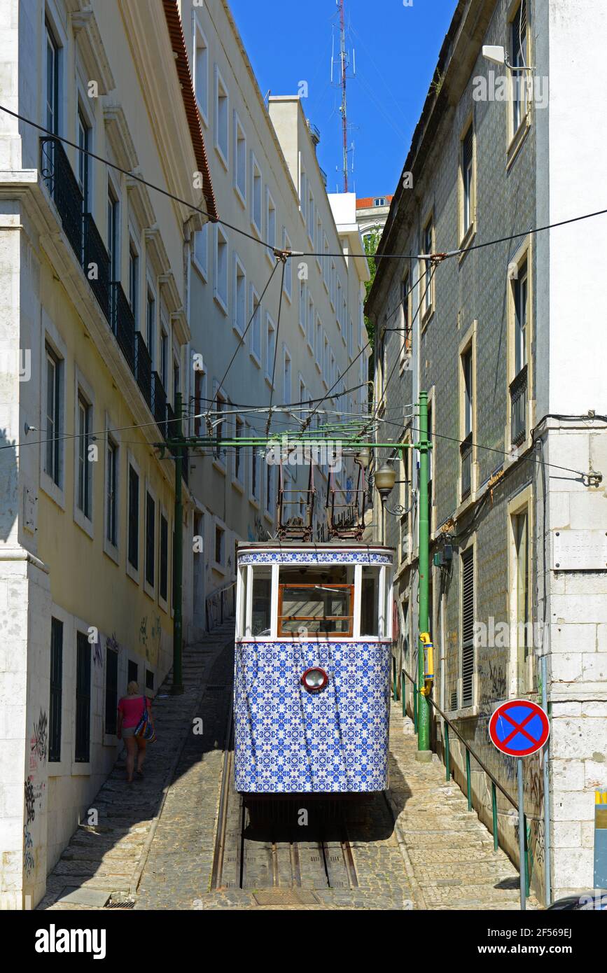 Gloria Funicular (Ascensor da Gloria) is a funicular railway line in ...