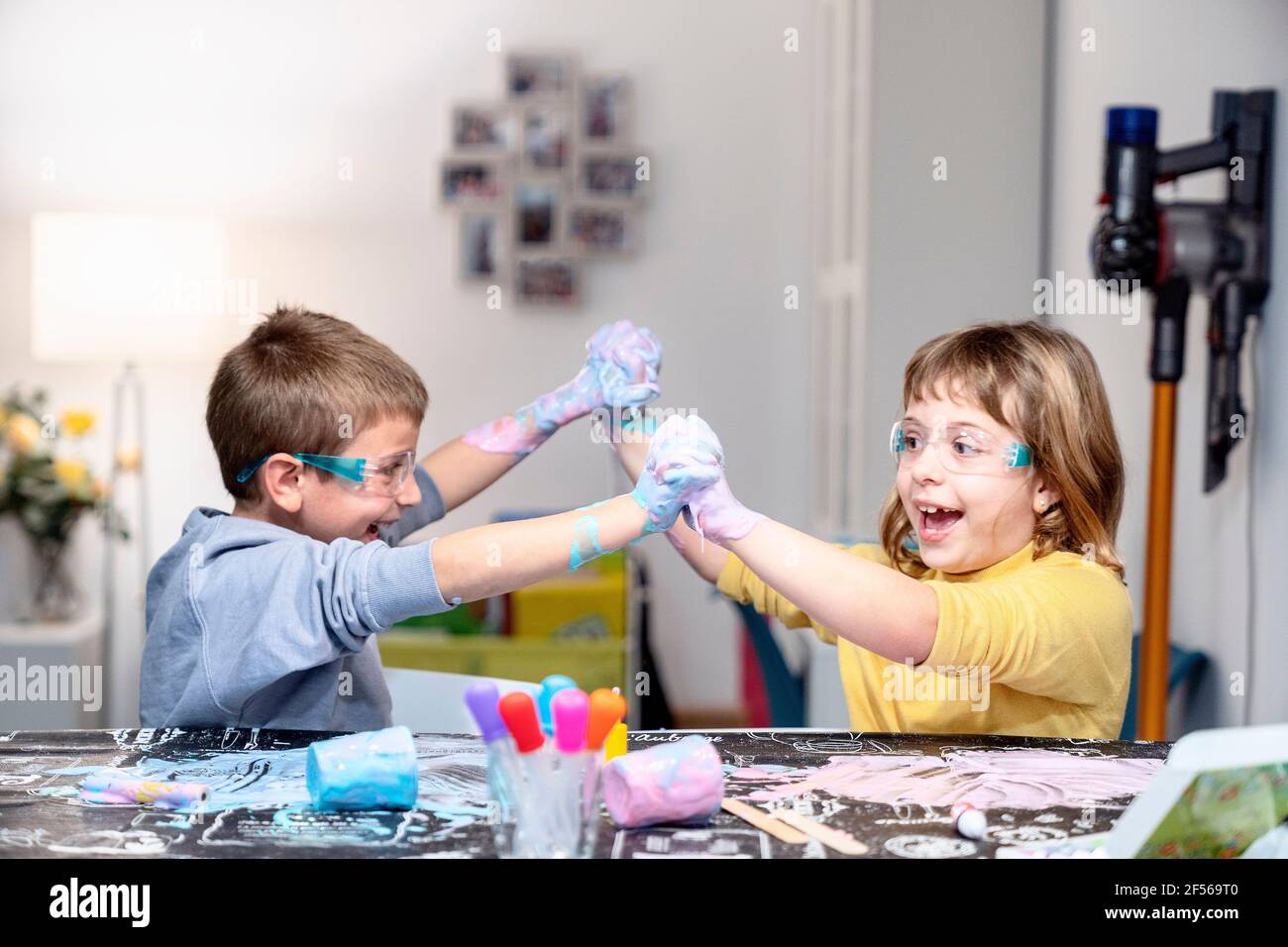 Two Color Slime High Resolution Stock Photography and Images - Alamy