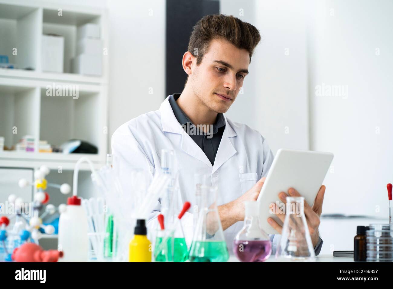 Digital laboratory equipment hi-res stock photography and images - Alamy