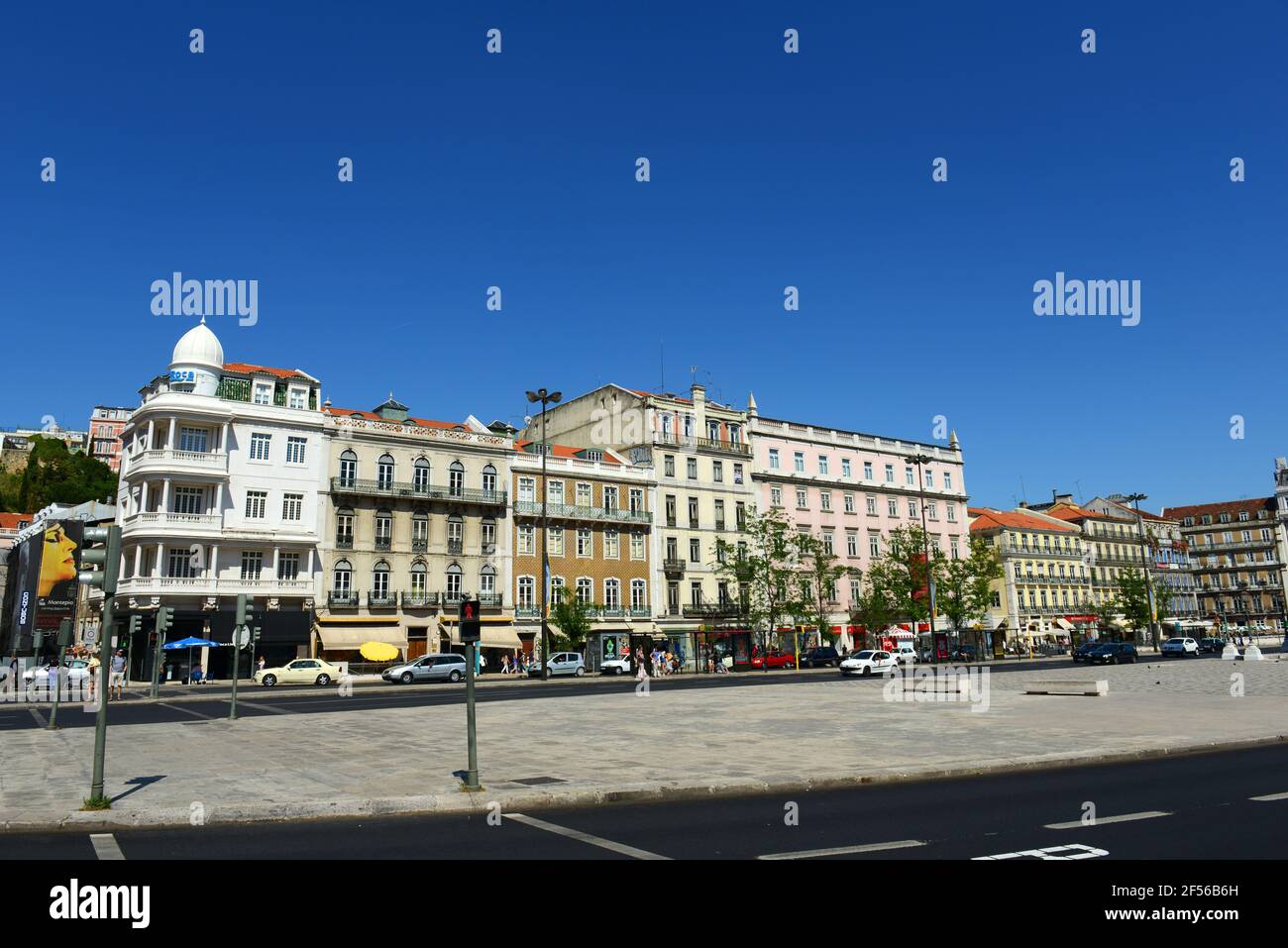 Restauradores plaza monumento lisboa hi-res stock photography and ...