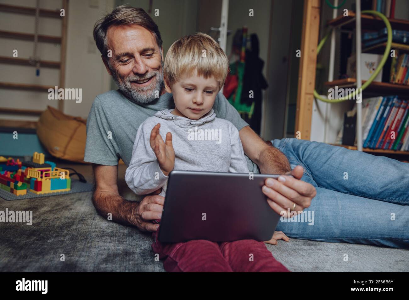 Parent calling child hi-res stock photography and images - Alamy