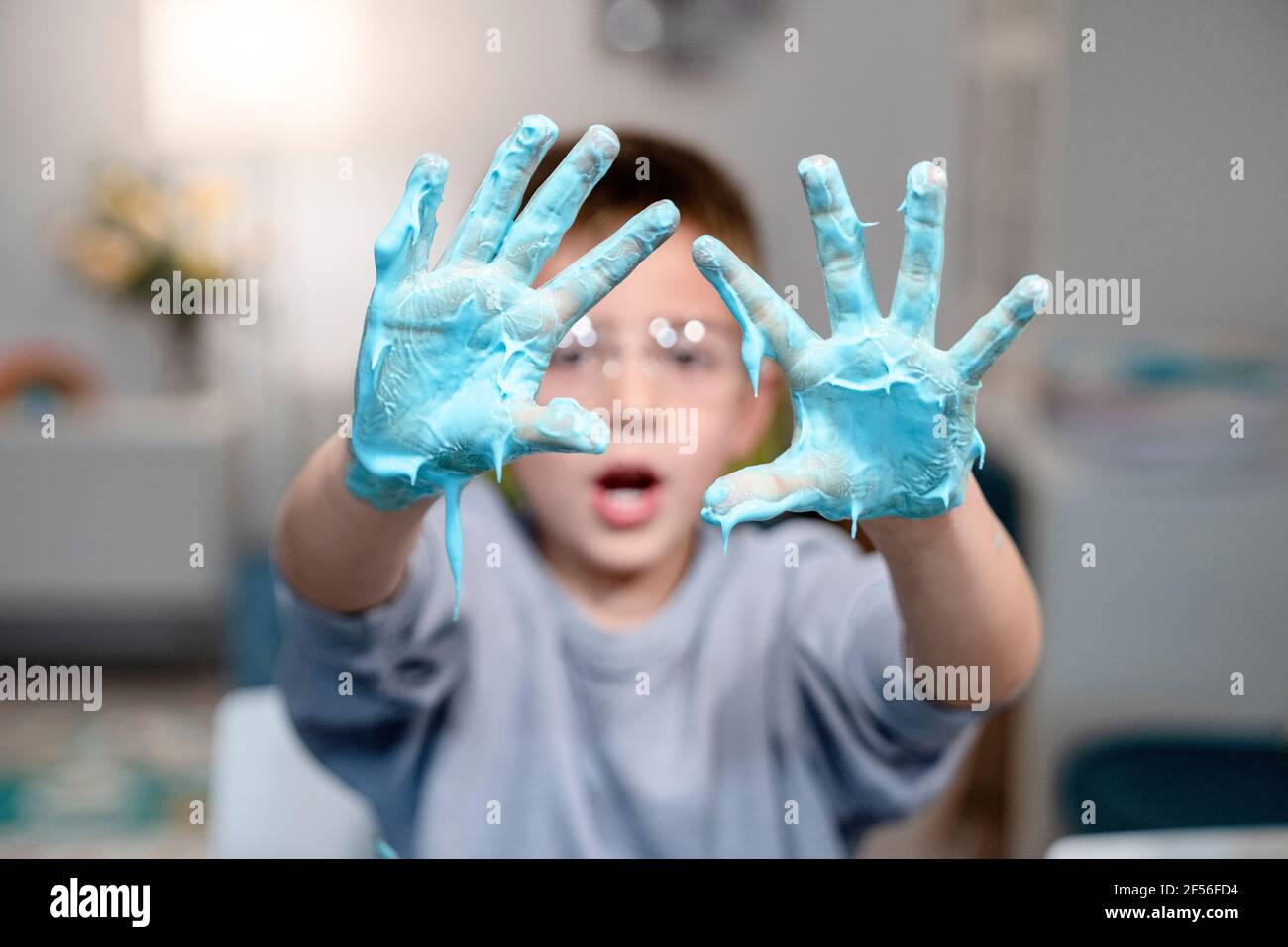 Hands and slime hi-res stock photography and images - Alamy