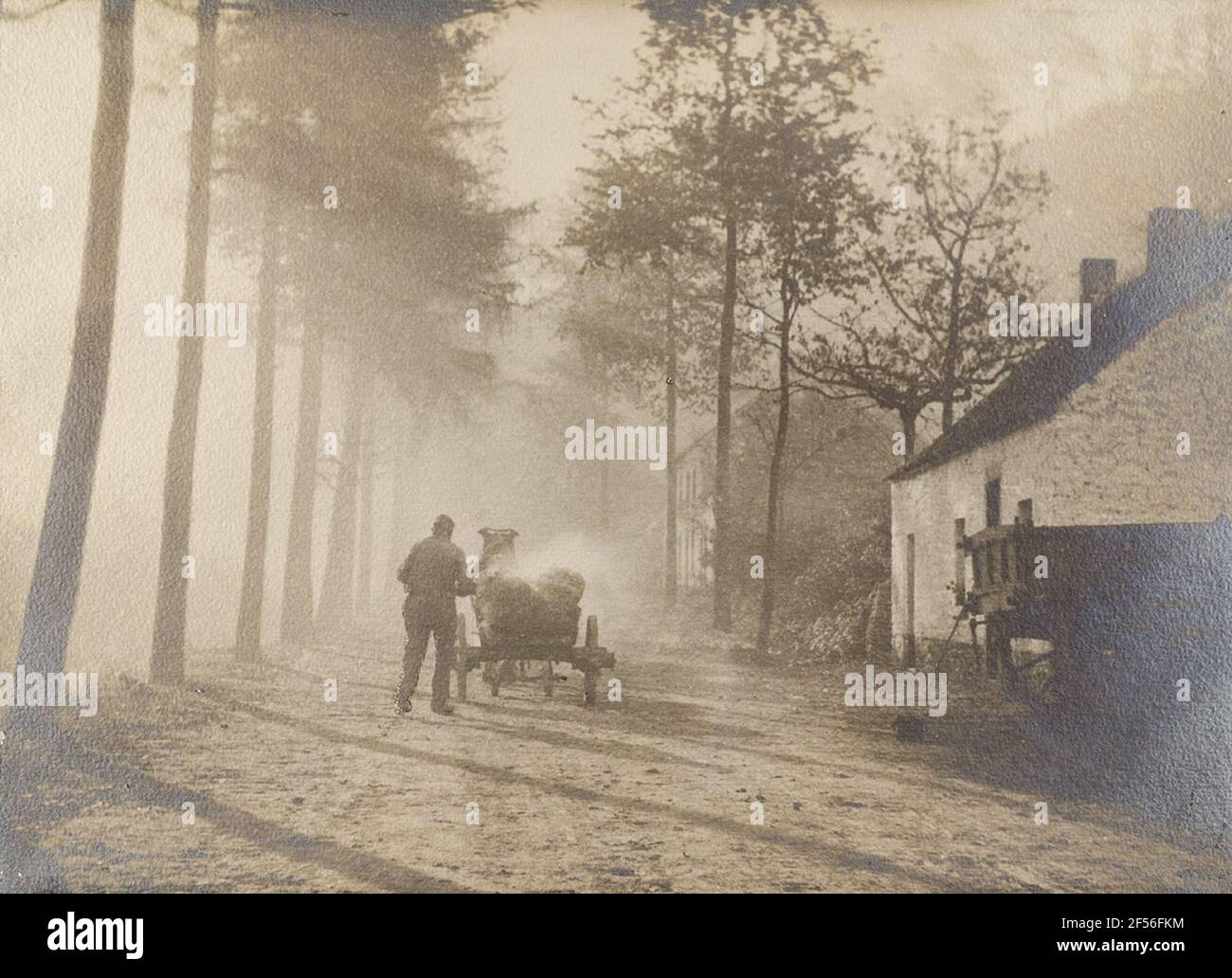 To chariot the fumer. Collecting Juhl Stock Photo - Alamy