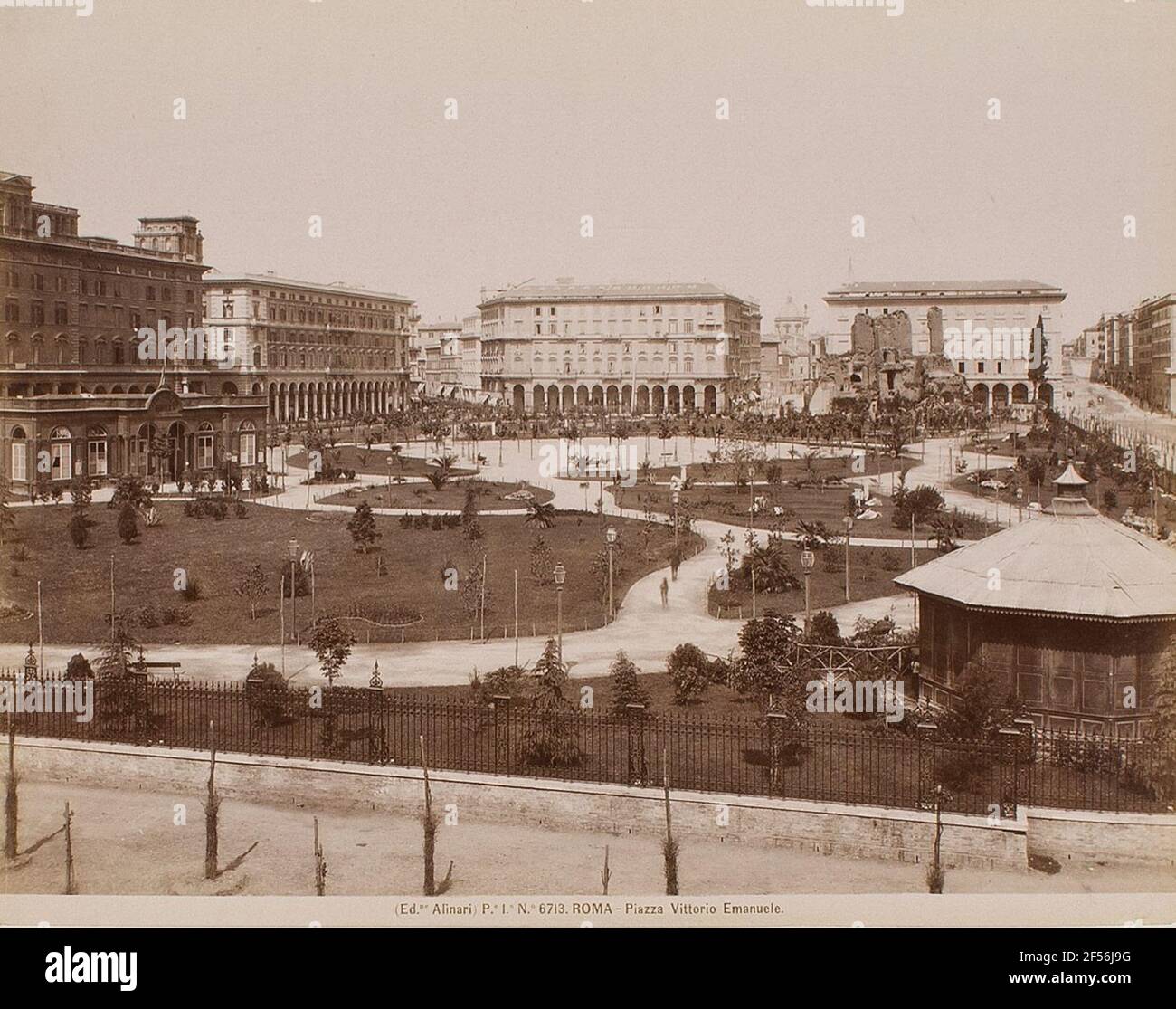 Piazza Vittorio Emanuele II, Rom Stock Photo - Alamy