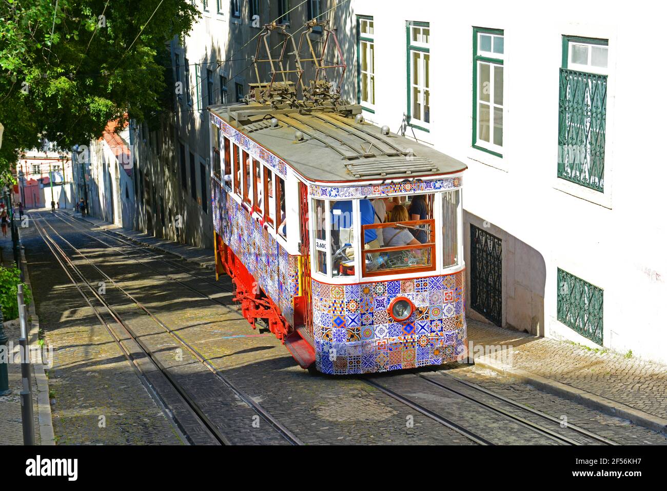 Gloria Funicular (Ascensor da Gloria) is a funicular railway line in ...