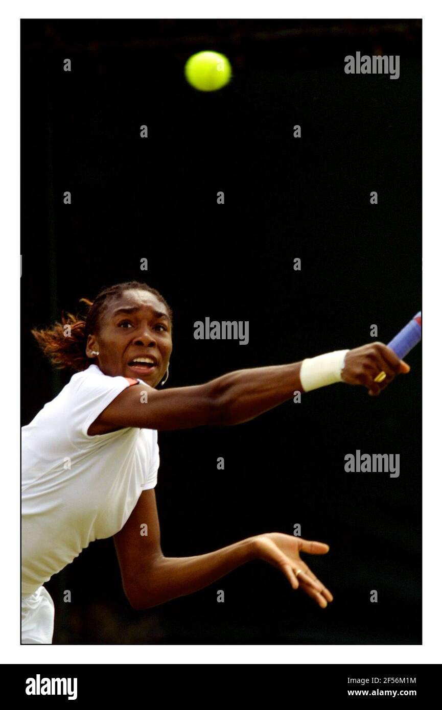 Venus williams with security at Wimbledon pic David Sandison 4/7/2002 ...