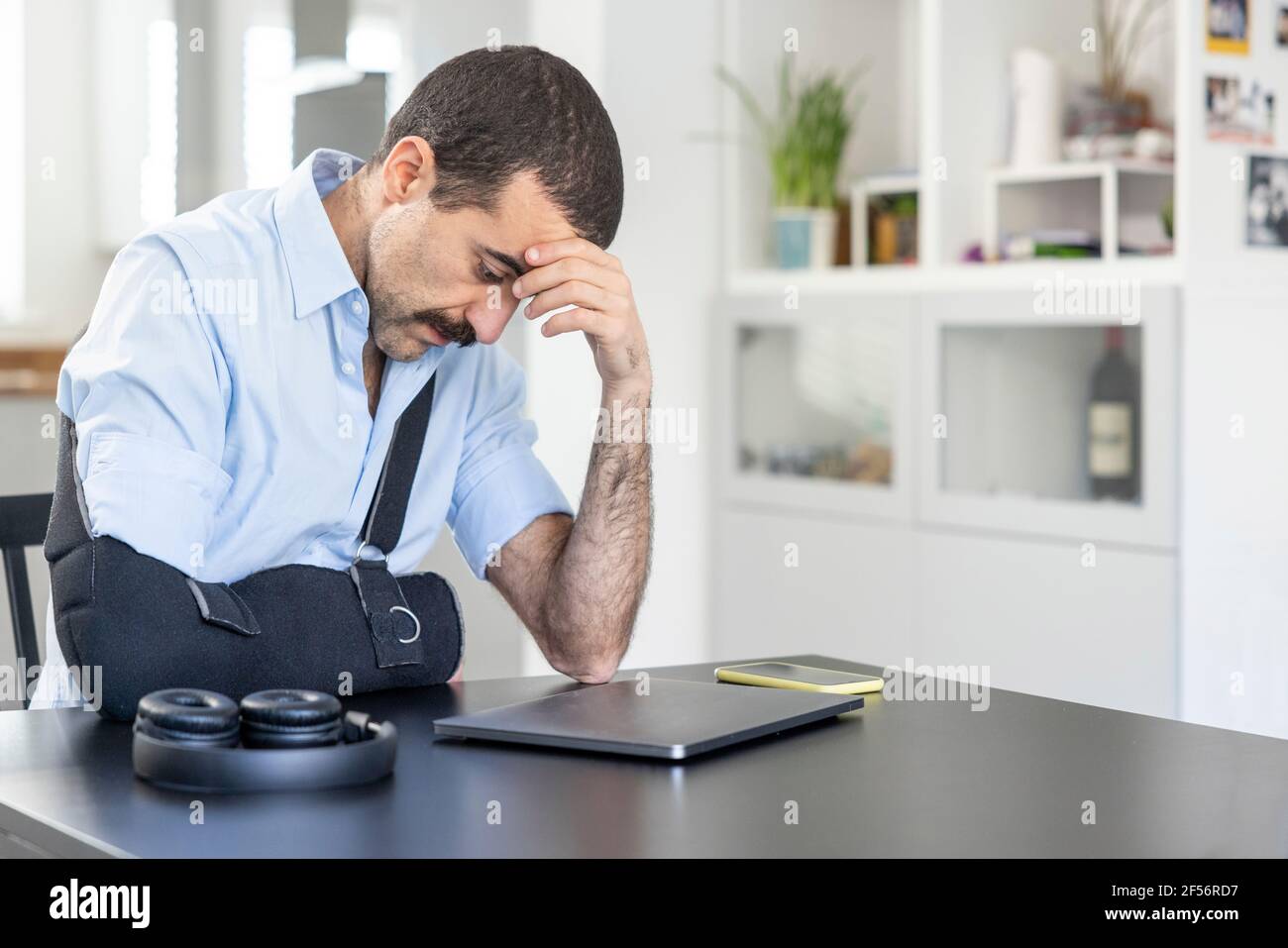 Unable to work hi-res stock photography and images - Alamy