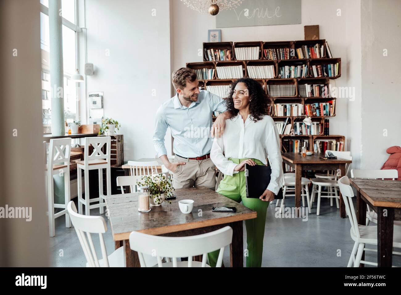 Cafe with two people at table hi-res stock photography and images - Alamy