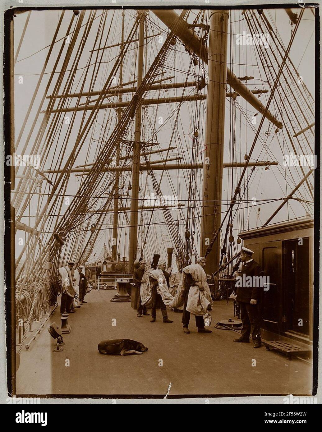 Five master 'Prussia', removing the big sails Stock Photo - Alamy