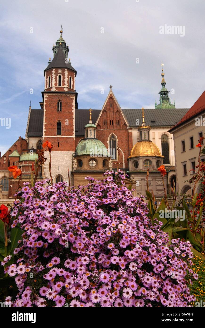 WAWEL CATHEDRAL, WAWEL CASTLE KRAKOW,POLAND, OCTOBER 2009 PIC MIKE ...