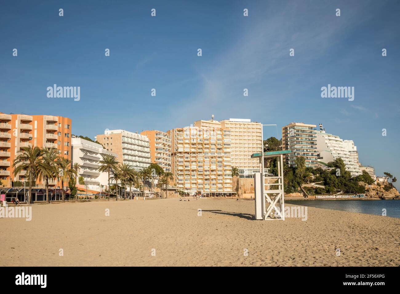 Empty Beach Hut High Resolution Stock Photography and Images - Alamy