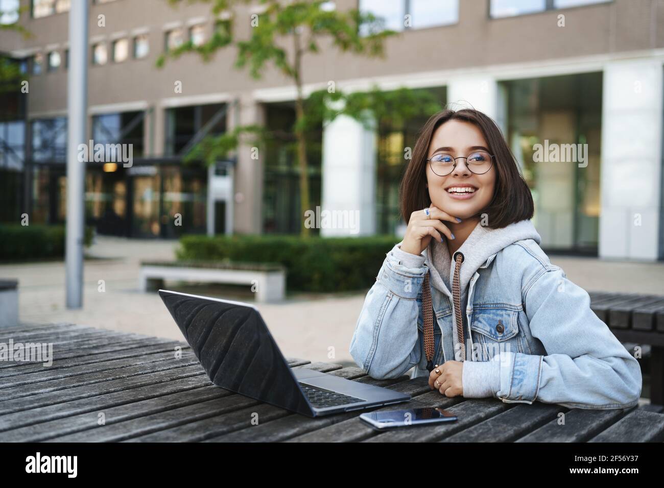 Girl student walking into distance hi-res stock photography and images ...