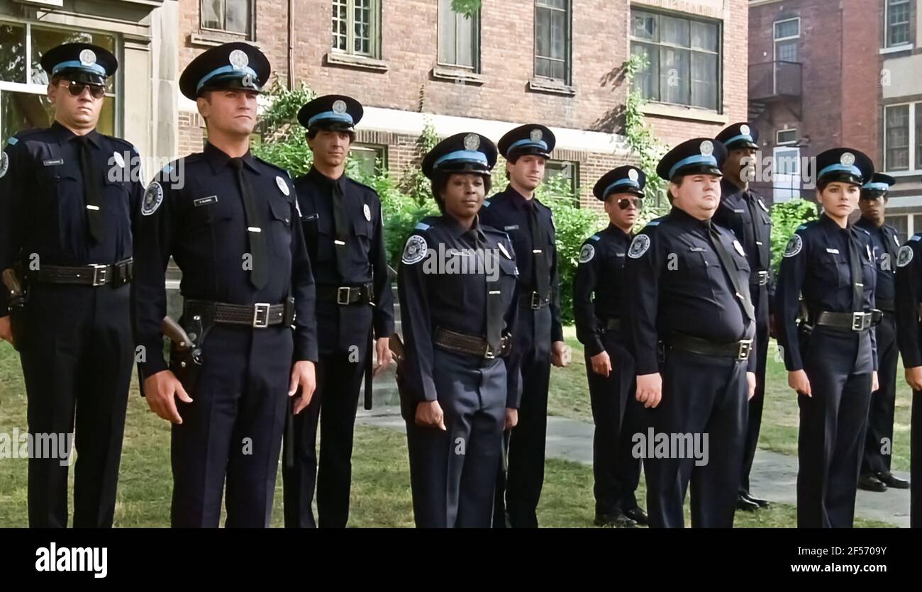 USA. Kim Cattrall, Steve Guttenberg, Leslie Easterbrook, David Graf ...