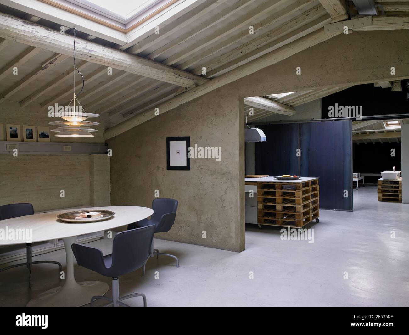 Loft open space Stock Photo - Alamy