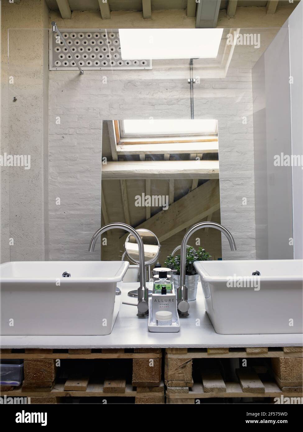 Loft open space Stock Photo - Alamy