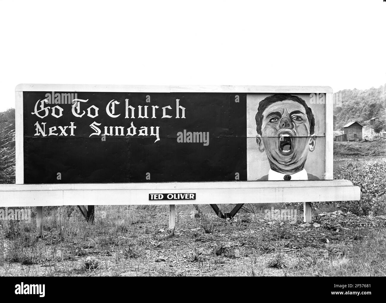 Historical roadside road sign hi-res stock photography and images - Alamy