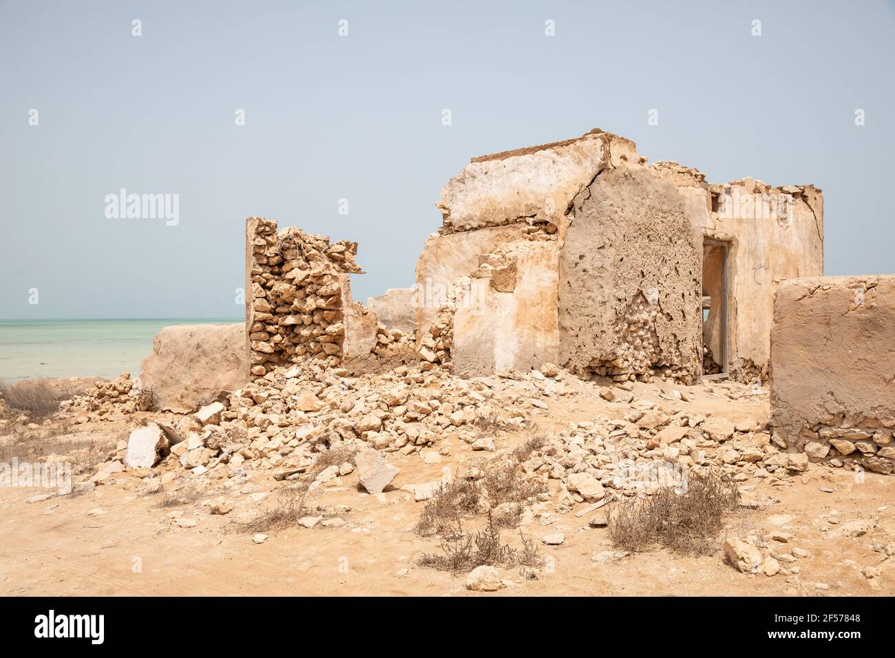 Zubarah town ruins, on Persian Gulf, Qatar Stock Photo - Alamy