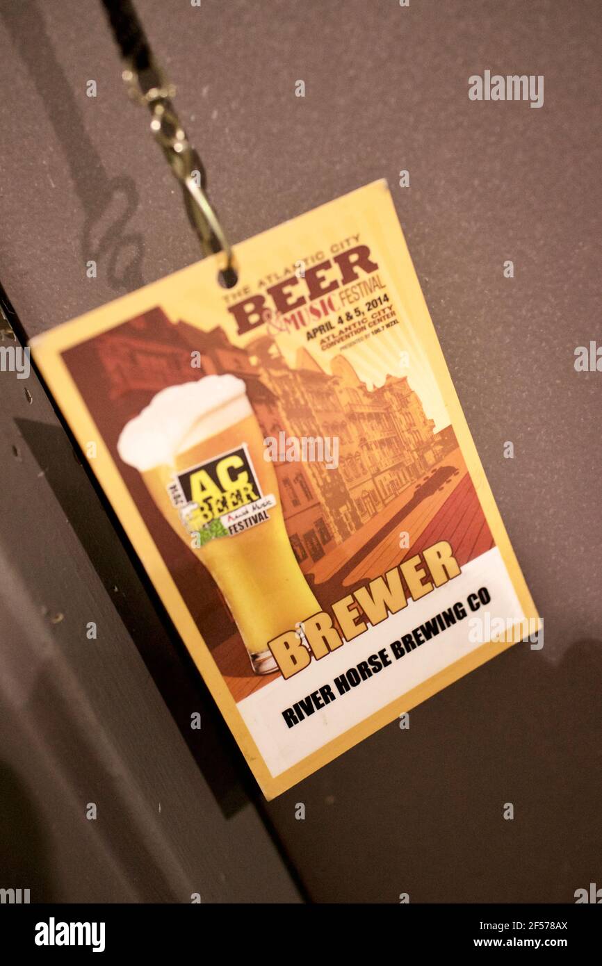 Brewing brothers hi-res stock photography and images - Alamy