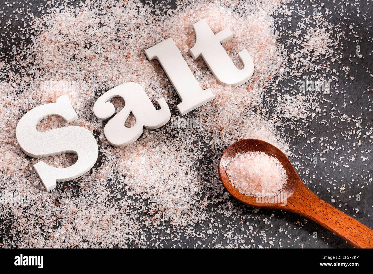 Fine pink salt from the Himalaya Stock Photo - Alamy