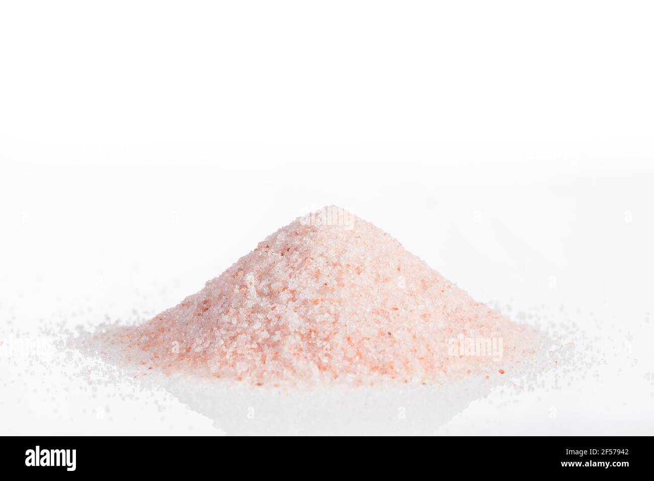 Fine pink salt from the Himalaya Stock Photo - Alamy