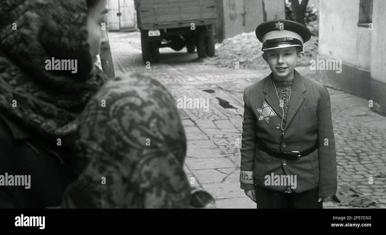 USA. Miri Fabian, Anna Mucha, and Adam Siemion in a scene the (C ...