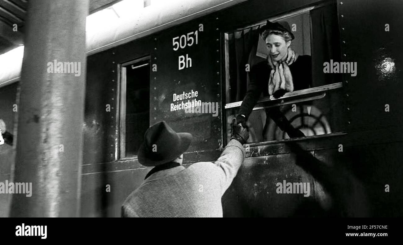 USA. Caroline Goodall and Liam Neeson in a scene the (C)Universal ...