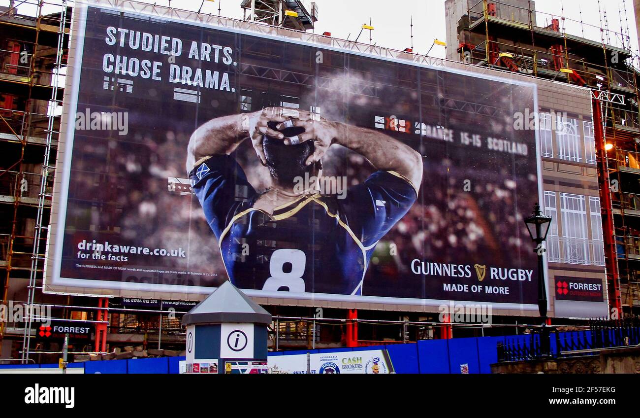 Guinness rugby poster hi-res stock photography and images - Alamy