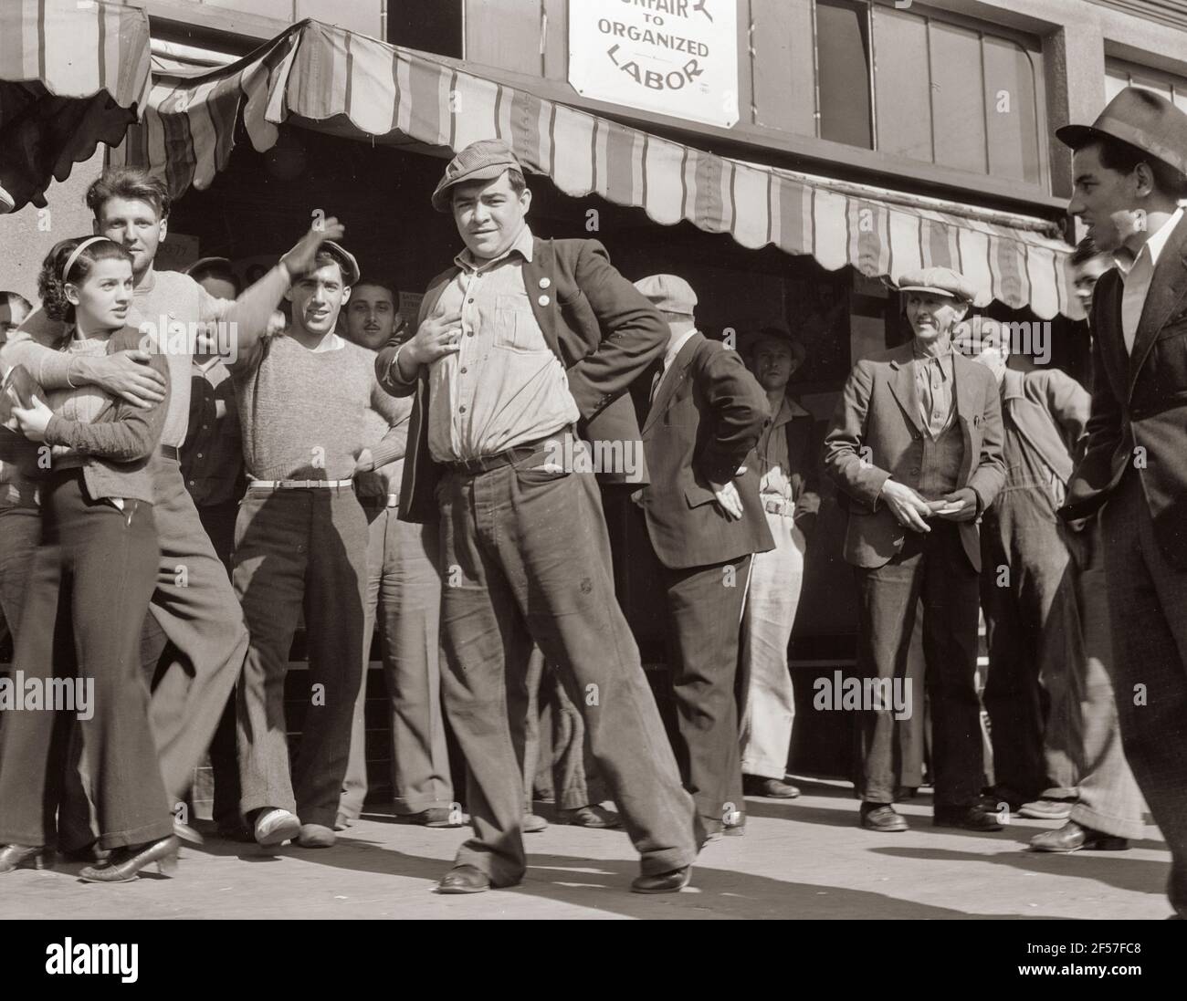 12 november 1936 hi-res stock photography and images - Alamy