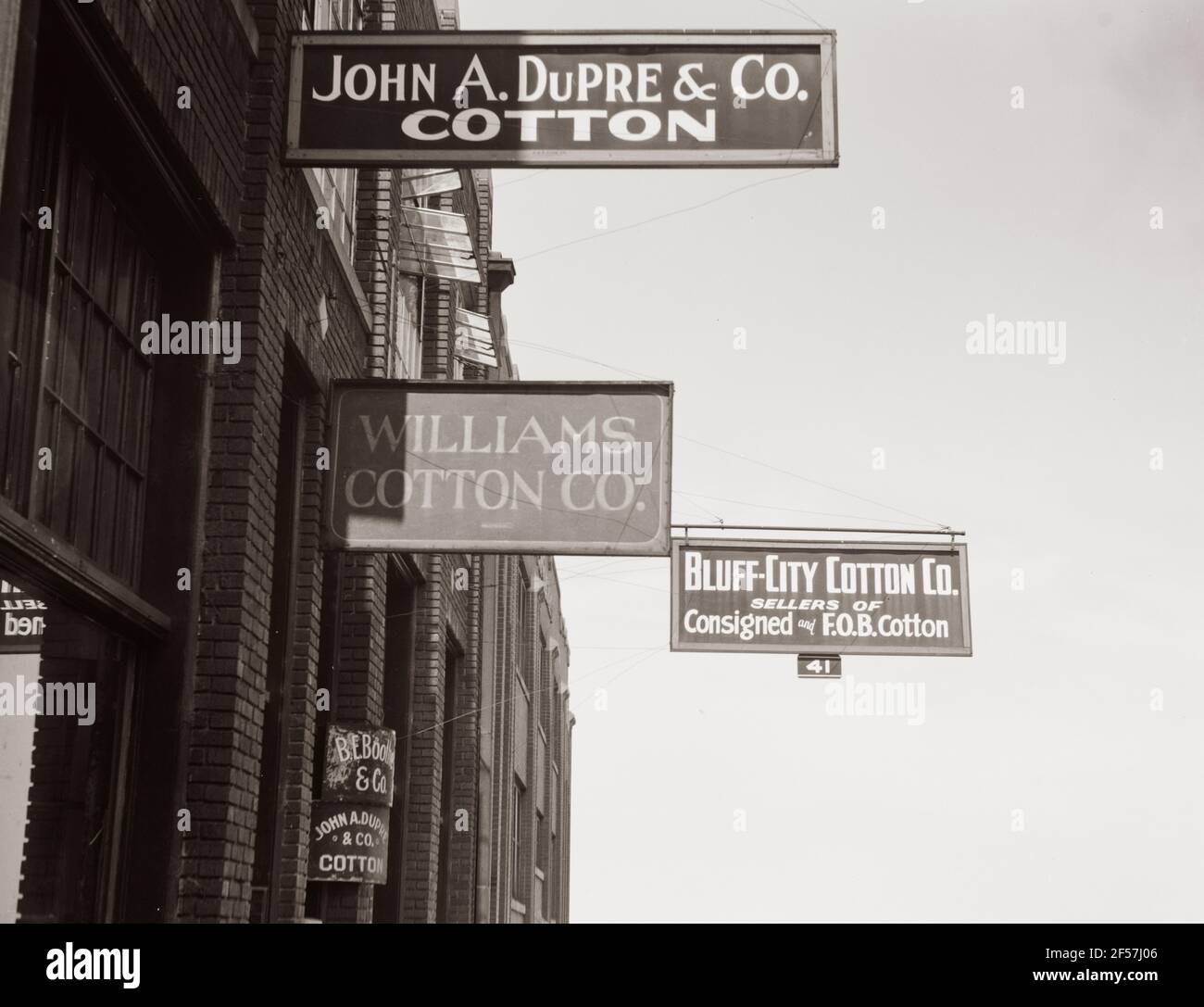 Cotton merchants signs looking down Union Avenue. Memphis, Tennessee ...
