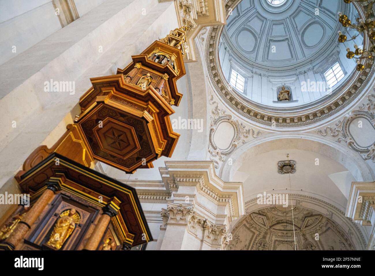 Jesus christ ascending hi-res stock photography and images - Alamy