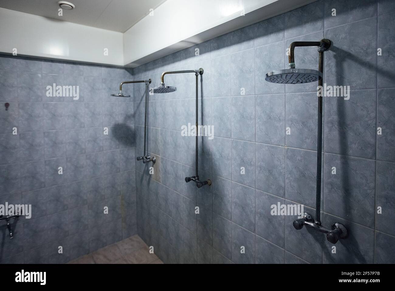 Empty shower room hi-res stock photography and images - Alamy