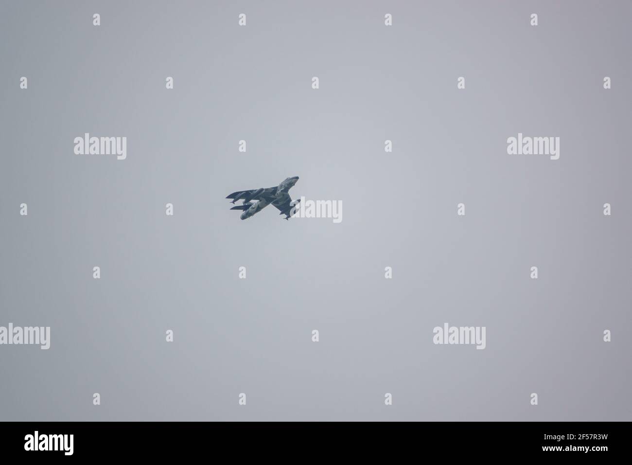 ZZ191 (ex G-HHAD, G-BWFS, J-4058) F.58 hawker hunter jet fighter in low ...